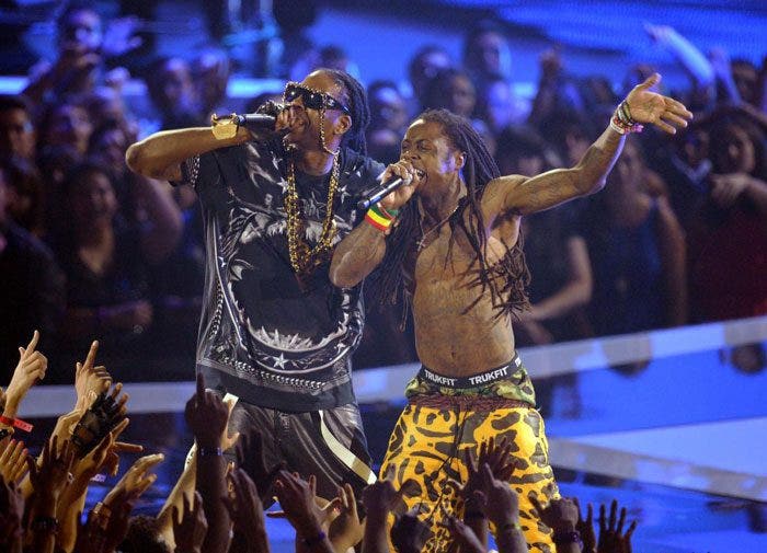 Lil Wayne & 2 Chainz to Debut 'ColleGrove' on 'Tonight Show'