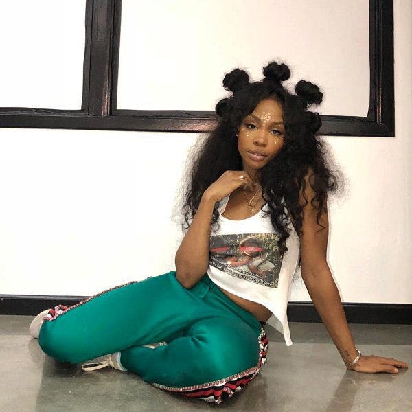SZA's 'The Weekend' Tops R&B Songs Chart