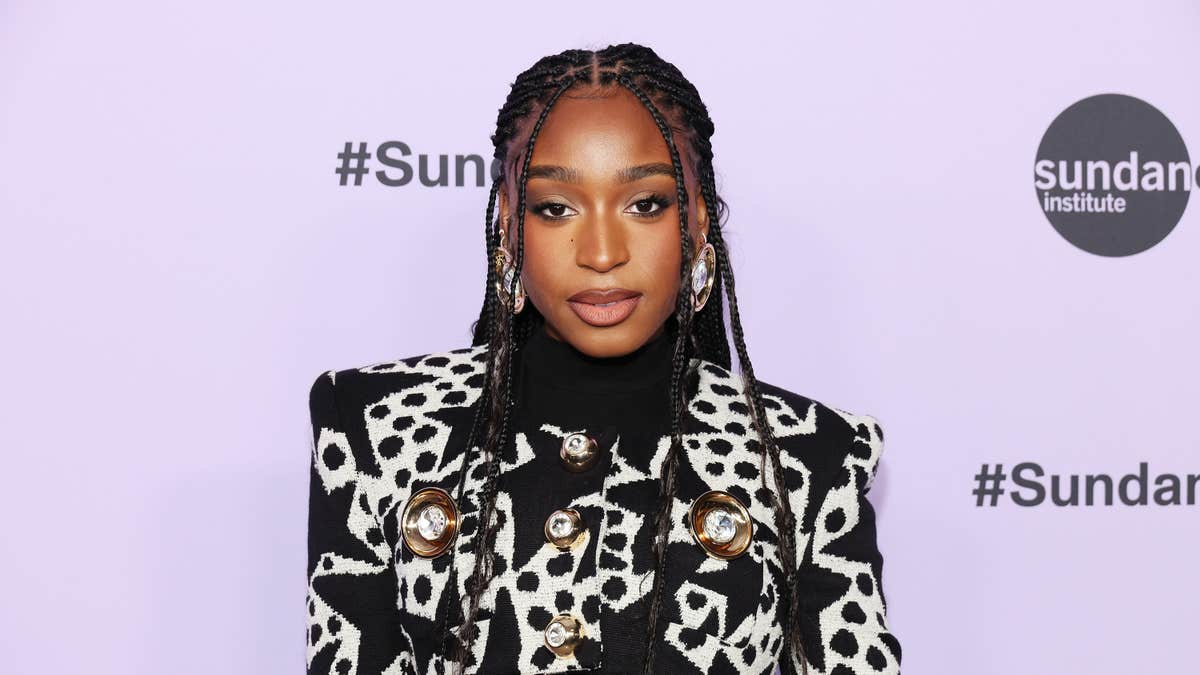 6 Incredibly Talented Singers Who Are Gemini