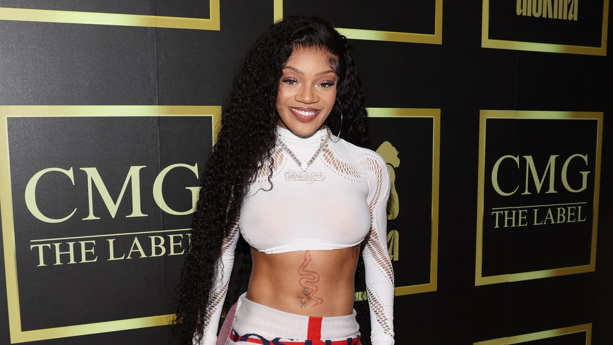 GloRilla Admits That She Misses Being A "Regular Person"