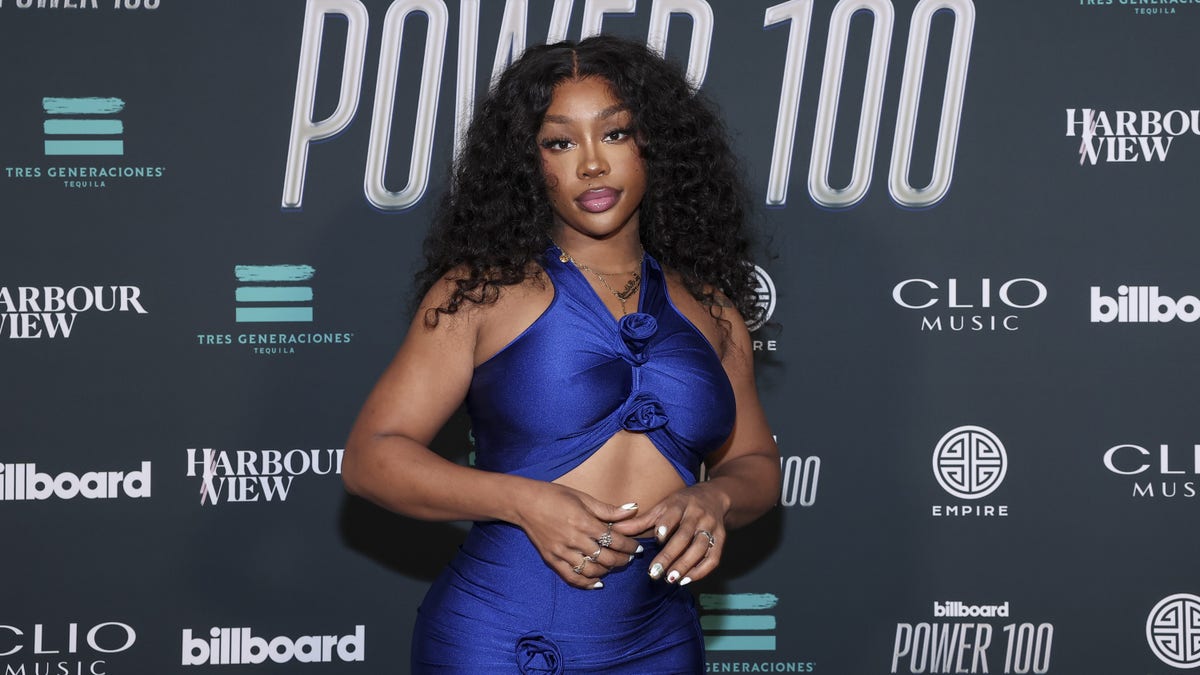 SZA Shares Her One Regret About Getting A Brazilian Butt Lift
