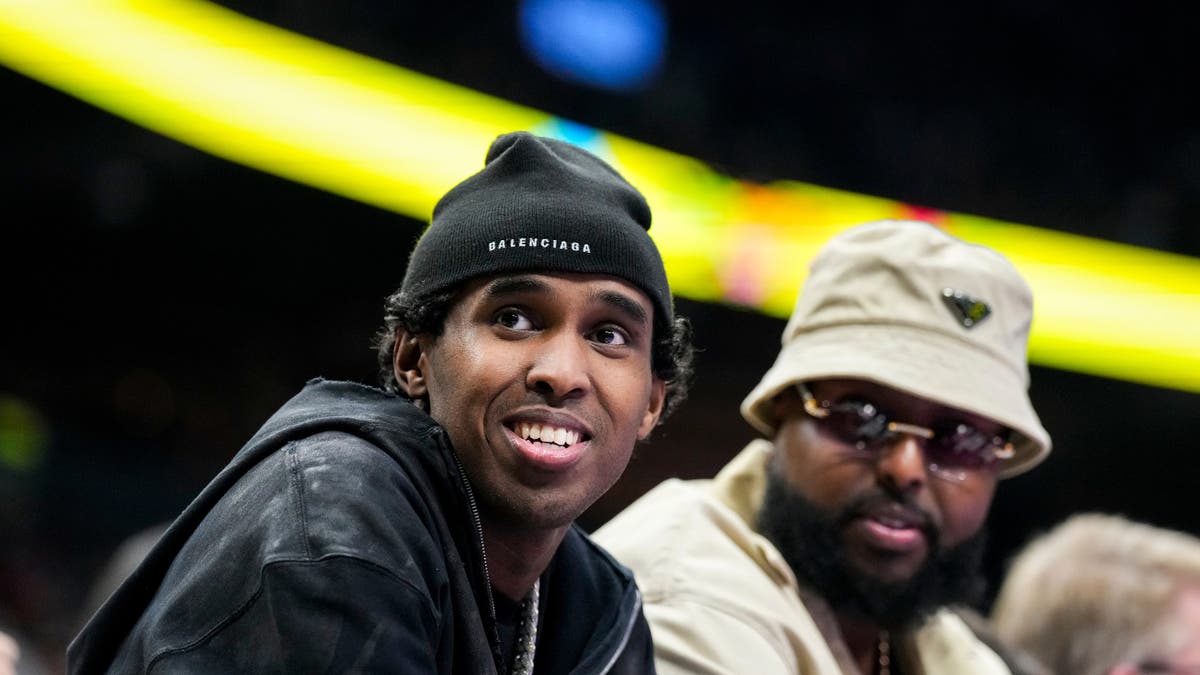 Toronto Rapper Top5 Stabbed In London: Everything We Know