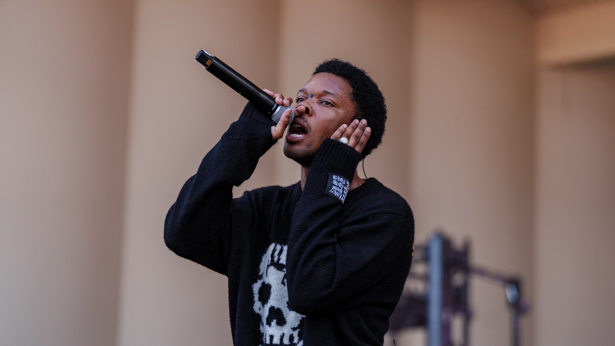 D4vd Reportedly Transferred Texas Homes To Mom Amid Tesla Investigation ...